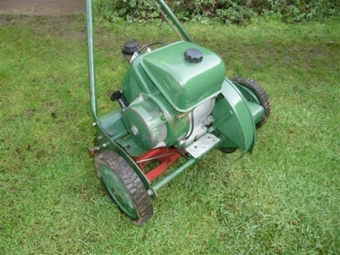 Unusual? Atco mower. | The Old Lawnmower Club